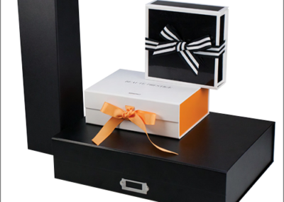 Folding Boxes For Gift | Custom Folding Packaging Boxes Wholesale
